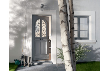 Porte d'entrée bois à moulures et vitrage à grille